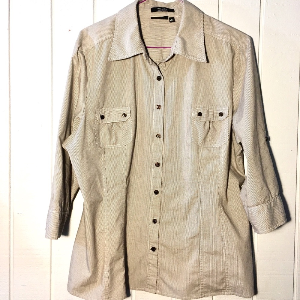 W) Black And White Stripped Collared Button Up. - Gem